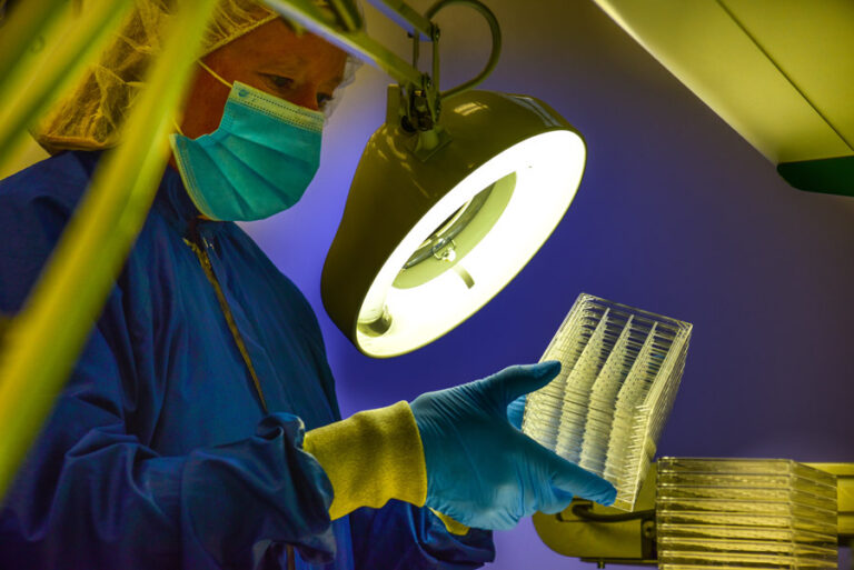 Plastics Injection Molding | EPTAM Precision